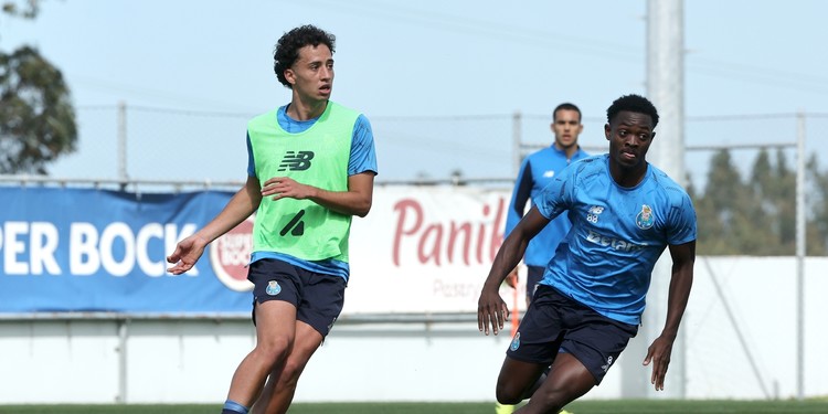 FC Porto - Notícias - Treino matinal para os “bês”