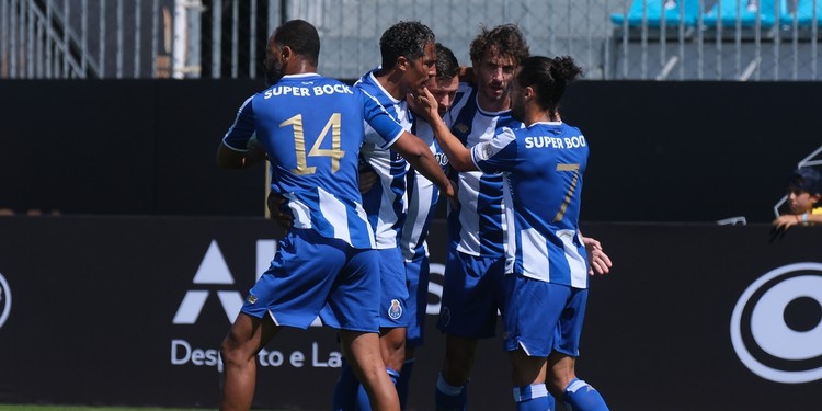 FC Porto - Notícias - FC Porto Vintage na final do Liga Portugal Legends