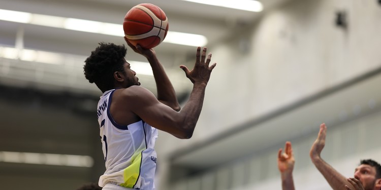 FC Porto - Notícias - Prevaleceu o azul e branco em Albufeira